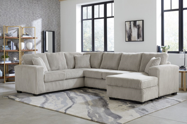 5031 Sectional with Reversible Chaise in Black ONLY (not pictured)